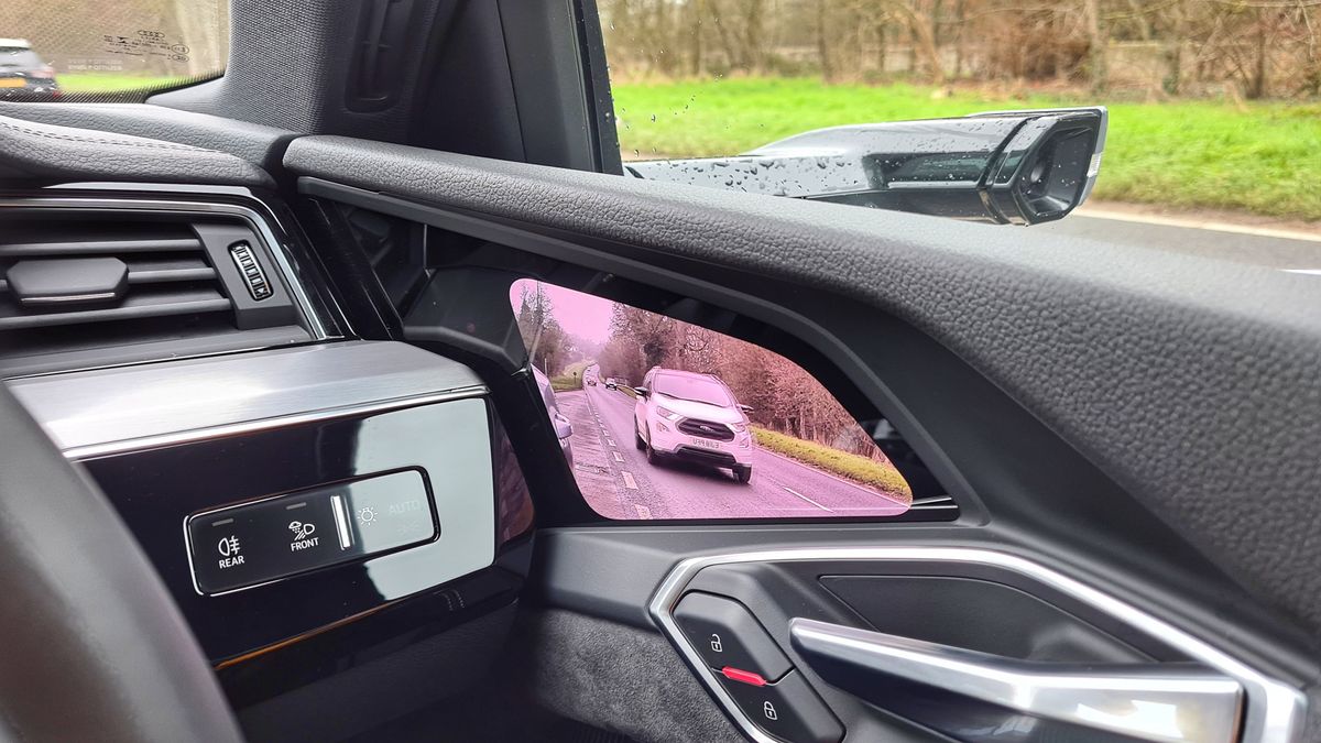 Audi e-tron Sportback: its digital mirrors will prepare you for the ...