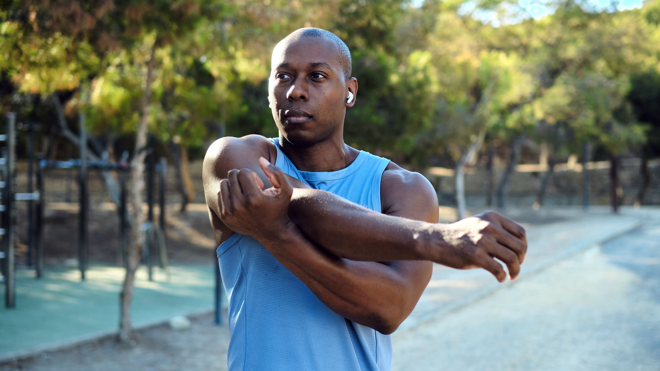 How to use music to boost your workout performance, according to ...