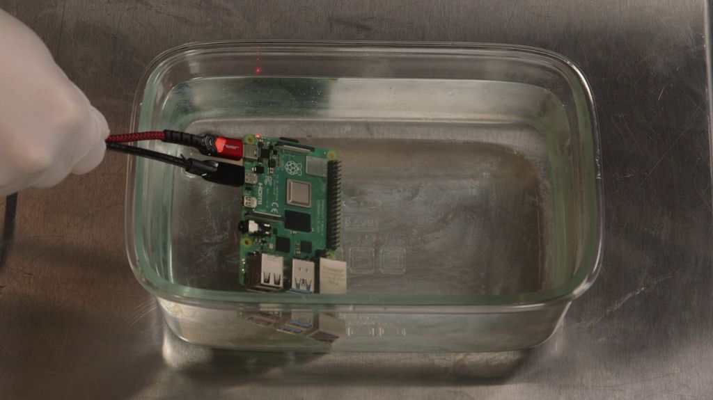You Can Run a Raspberry Pi Under Water: Here's How | Tom's Hardware