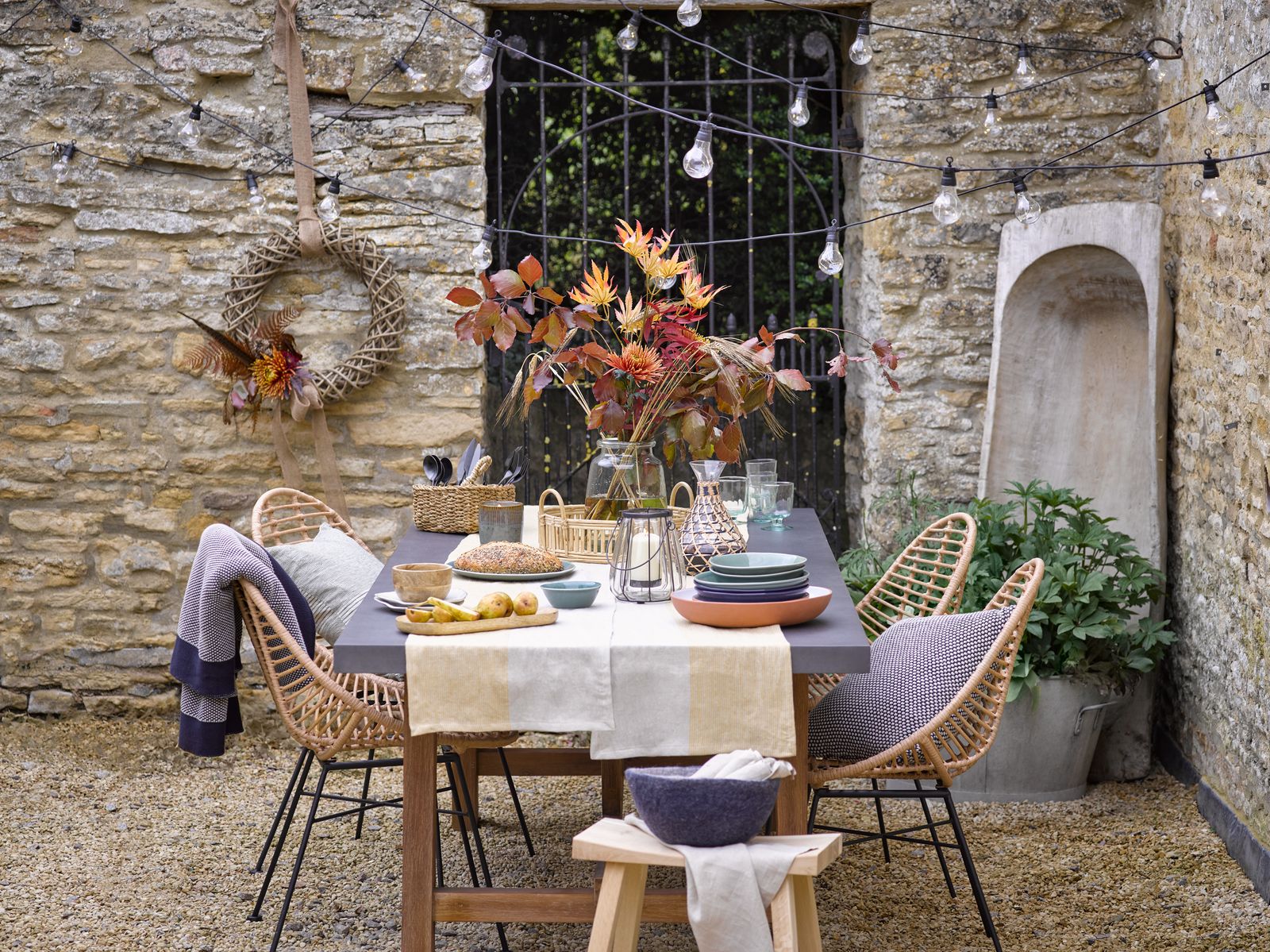 10 Thanksgiving outdoor decor ideas that are simply stunning | Real Homes