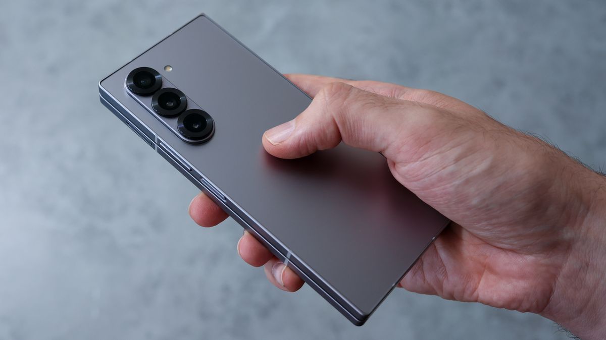 Samsung Galaxy Z Fold 6 review: a creative AI studio but no camera ...