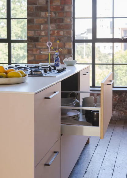 6 Stand Mixer Storage Ideas for Kitchens | Livingetc