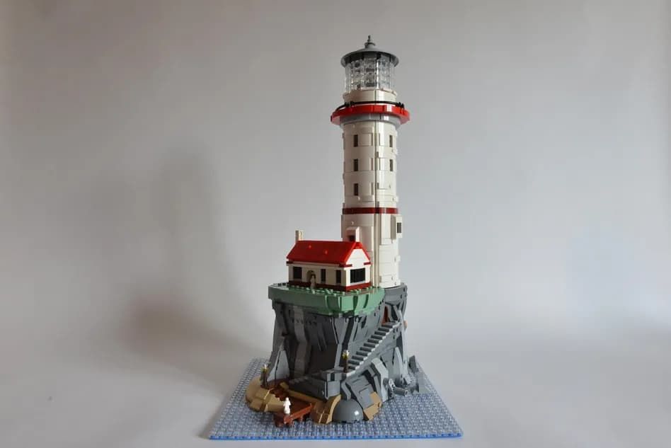 Lego Ideas Motorized Lighthouse review | Live Science
