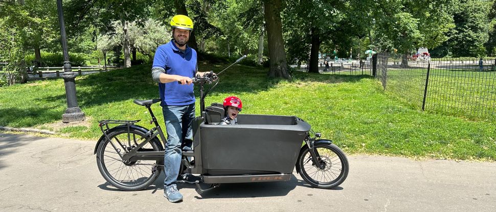 Trek Fetch+4 hands-on: What it's like to ride Trek's first electric cargo bike | Tom's Guide