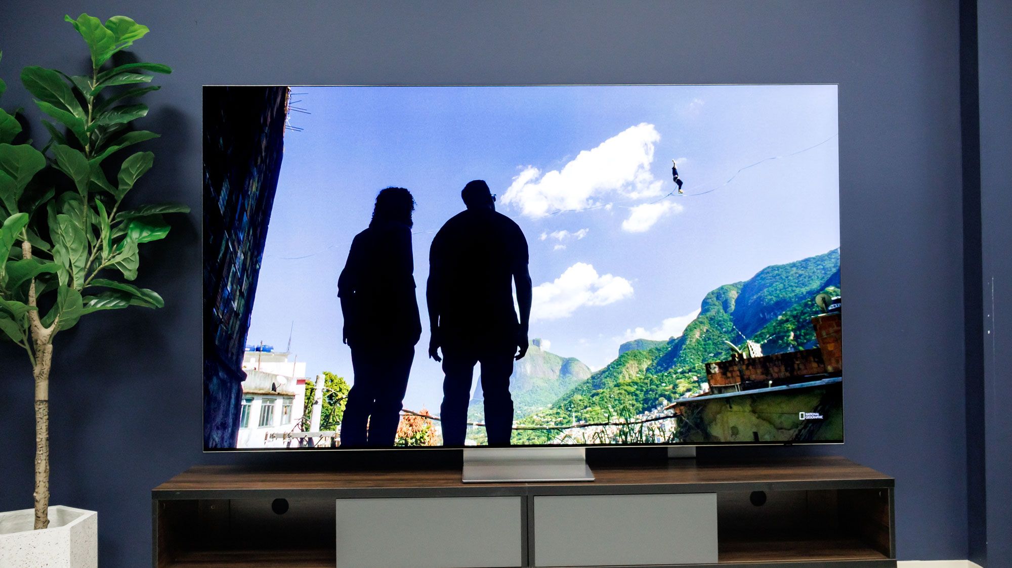 What is the Dirty Screen Effect and how can you tell if your TV has it ...