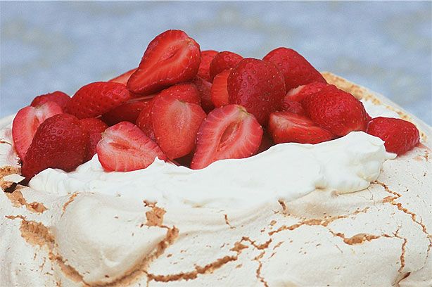 Strawberry pavlova | Dessert Recipes | GoodtoKnow