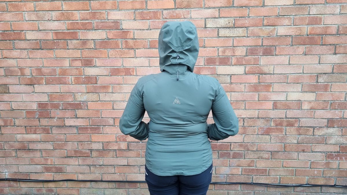 7mesh Skypilot Jacket review: packable all-weather protection | Bike ...