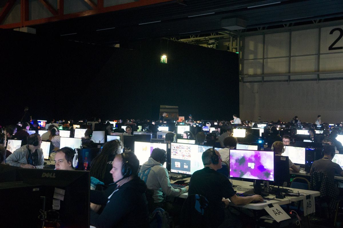 Gaming at the Insomnia 59 LAN party | Windows Central