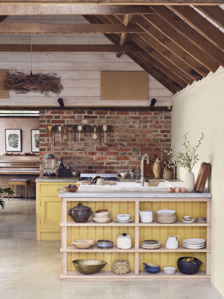Yellow kitchen ideas: 12 ways to add sunshine all year round | Homes ...