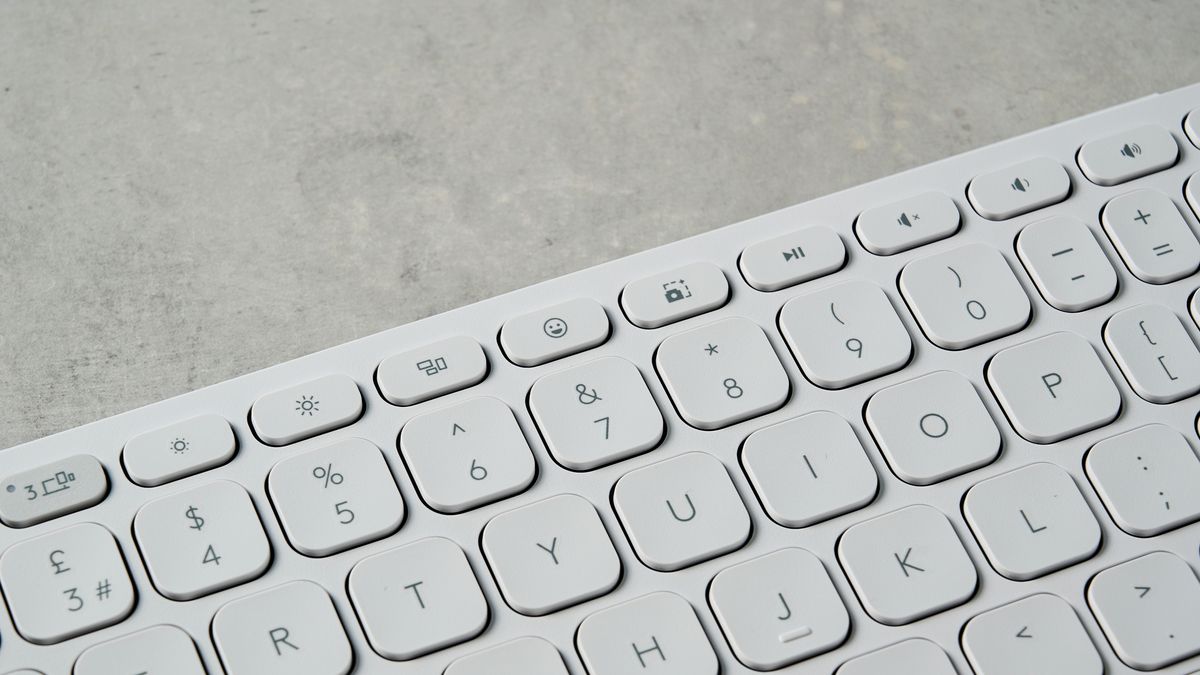 Logitech Keys-to-Go 2 iPad keyboard review | Tom's Guide