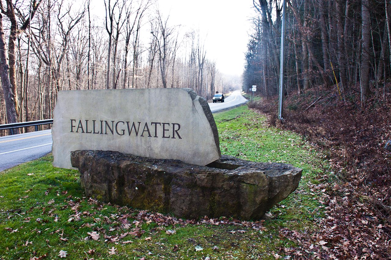 Fallingwater - a look at Frank Lloyd Wright's architectural masterpiece ...