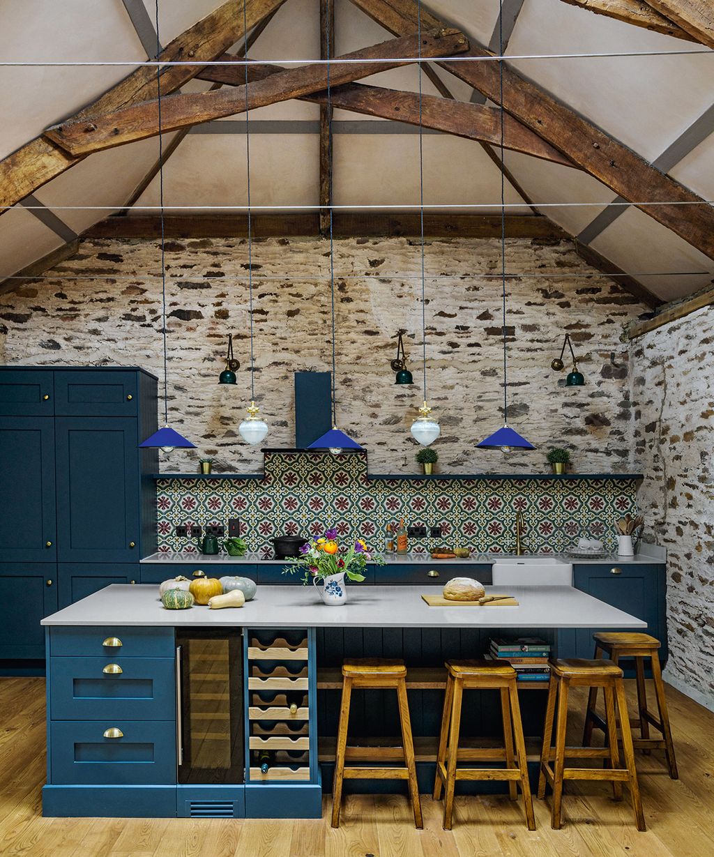 Barn conversion kitchen ideas: 10 designs for lofty spaces | Homes and ...