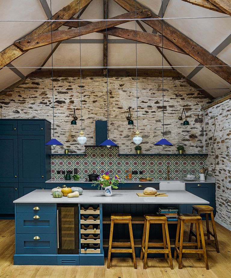 Barn conversion kitchen ideas: 10 designs for lofty spaces | Homes and ...