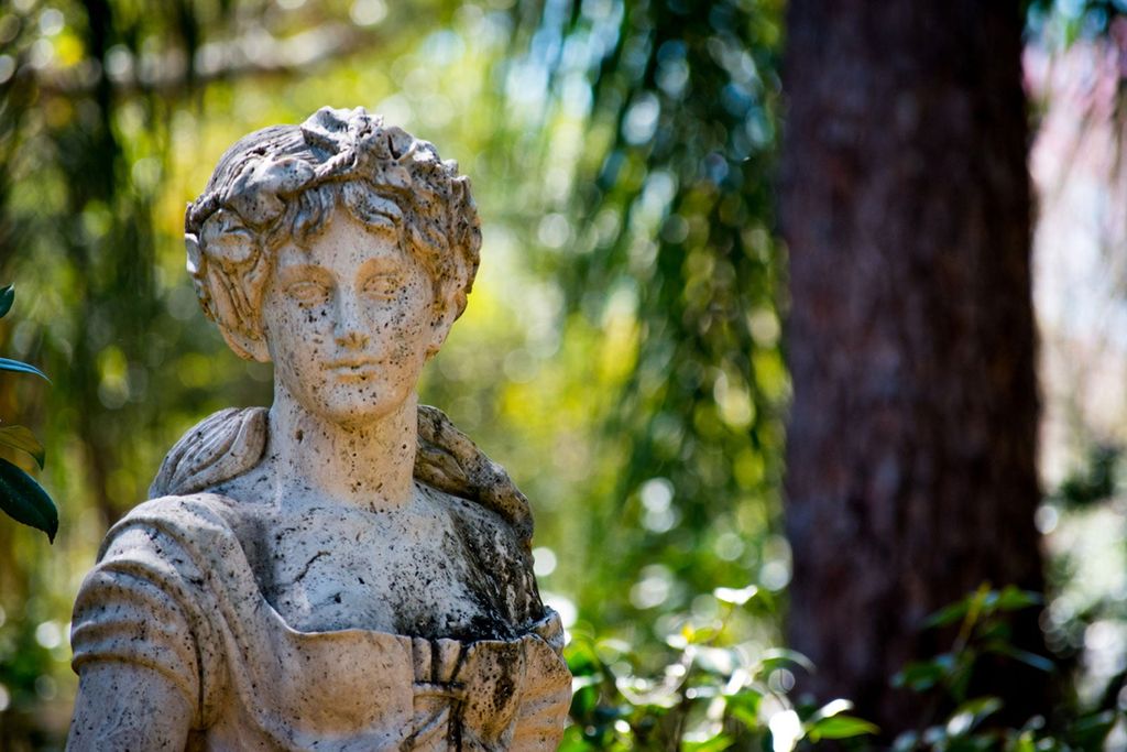 Washing Sculptures In The Garden – How Do You Clean A Garden Statue ...