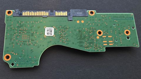 Seagate IronWolf Pro 30TB HDD Review: Seagate Drops the HAMR with the ...