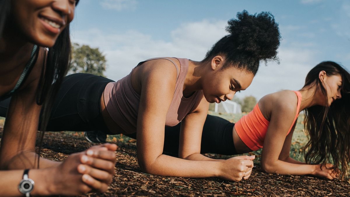 This viral 8 minute abs workout will help you build six-pack muscle and ...