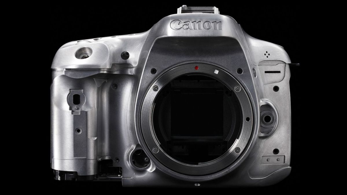 Canon 32MP camera to merge EOS 80D and 7D lines? UPDATE: specs revealed ...