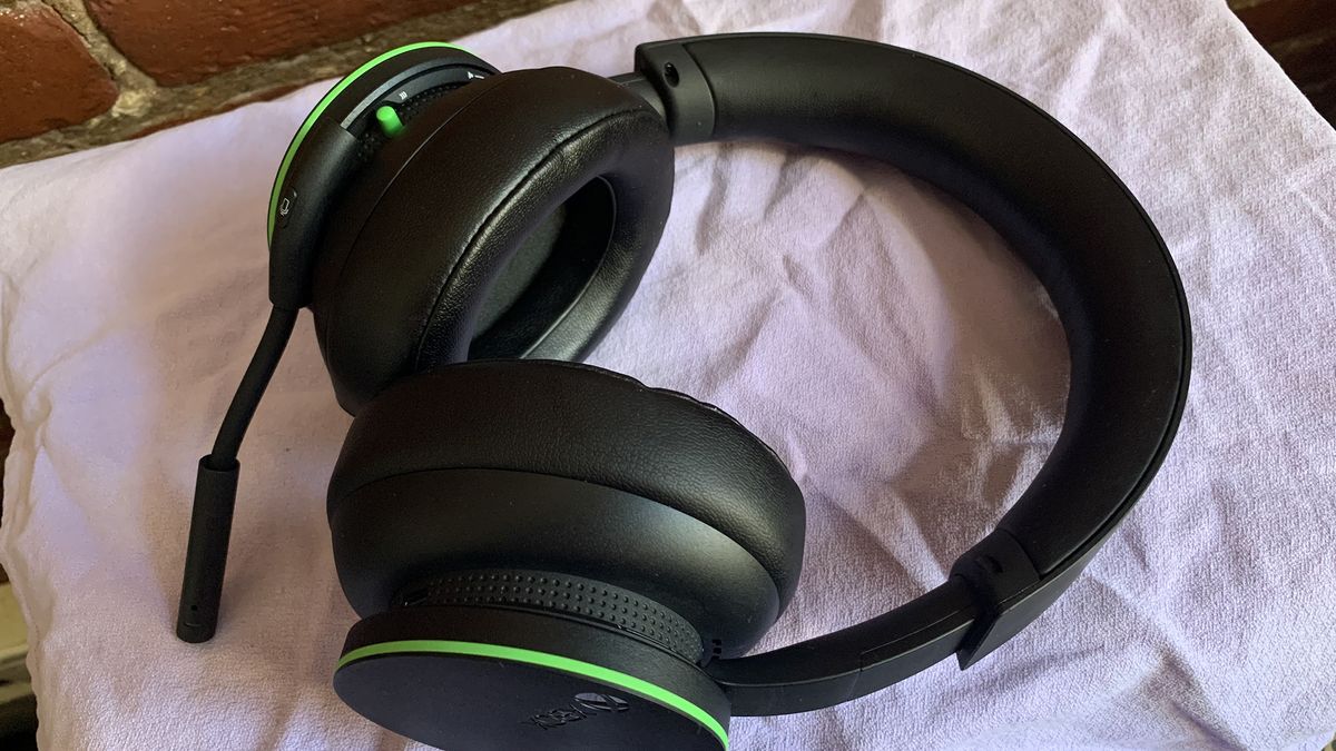 Xbox Wireless Headset review | Laptop Mag