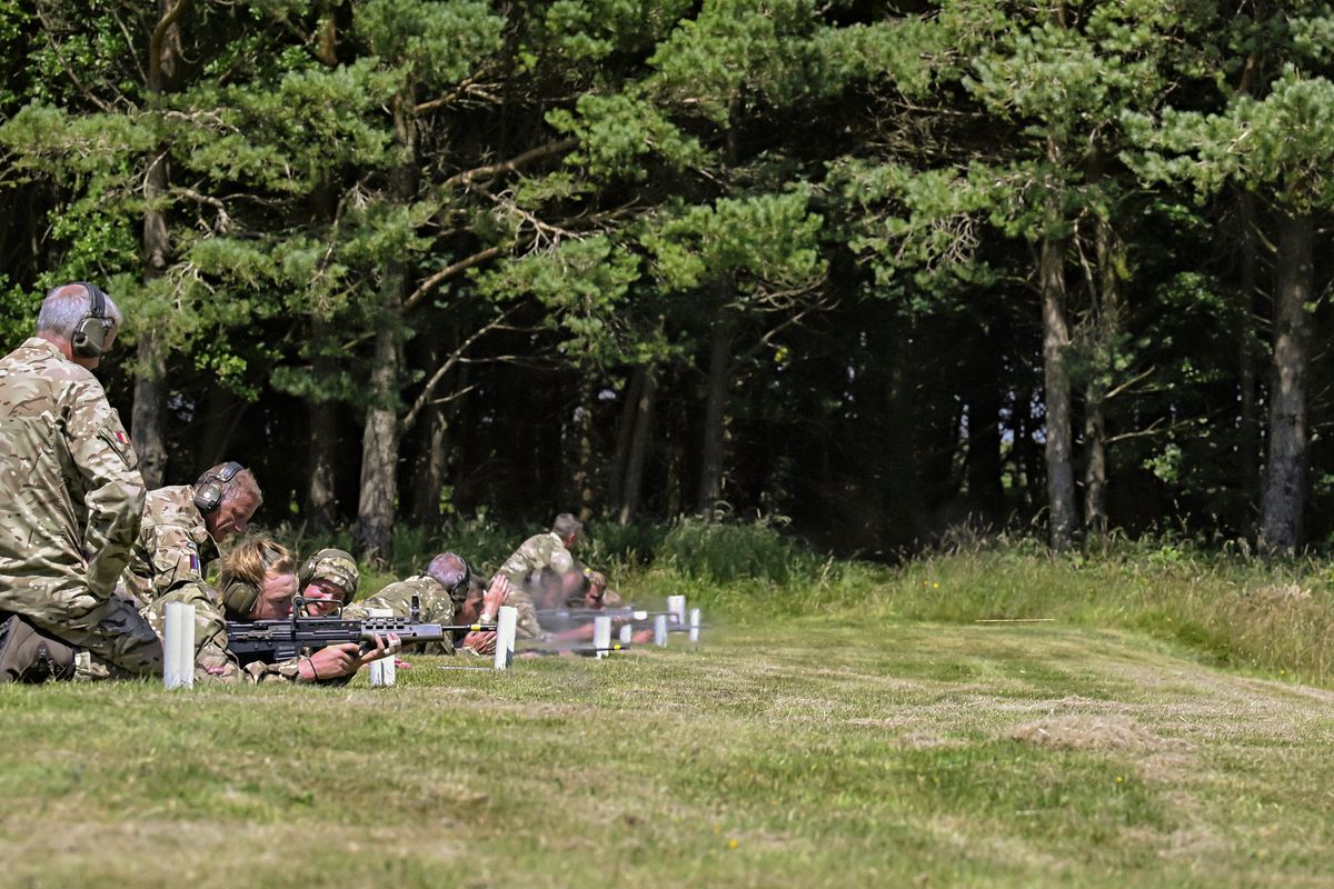 What takes over 71,922 shots but only 500 bullets? Catching a bullet ...