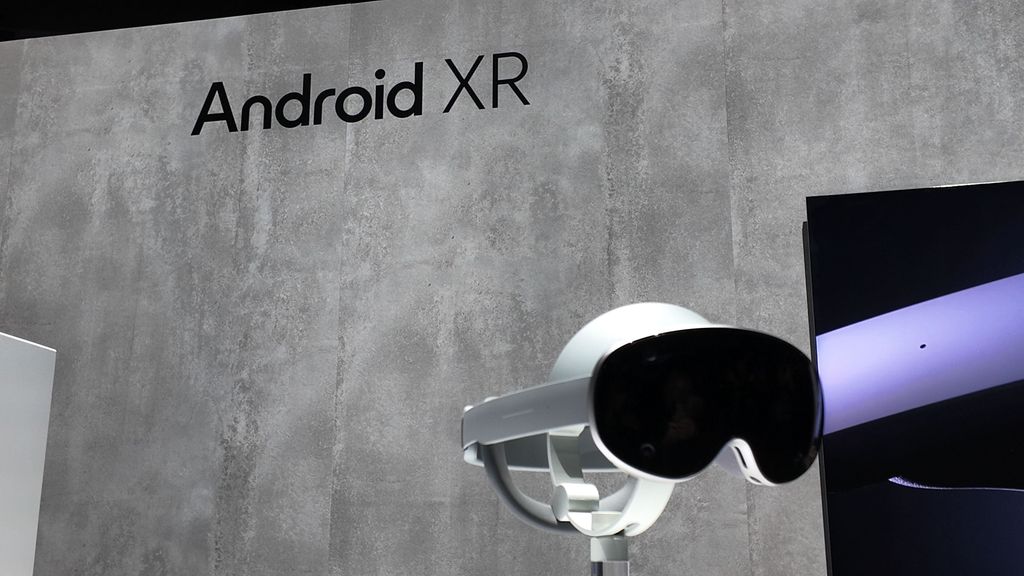 I tried out Samsung’s Project Moohan headset — Android XR won me over ...