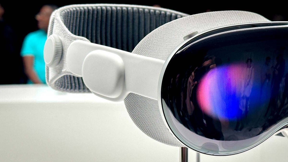 Apple Vision Pro — 7 things that surprise me most about this new ...