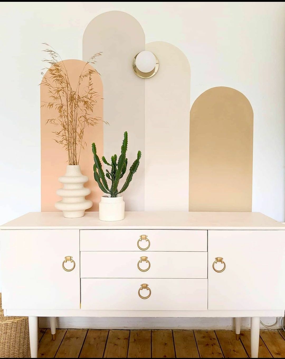 How to paint a wall arch | Real Homes