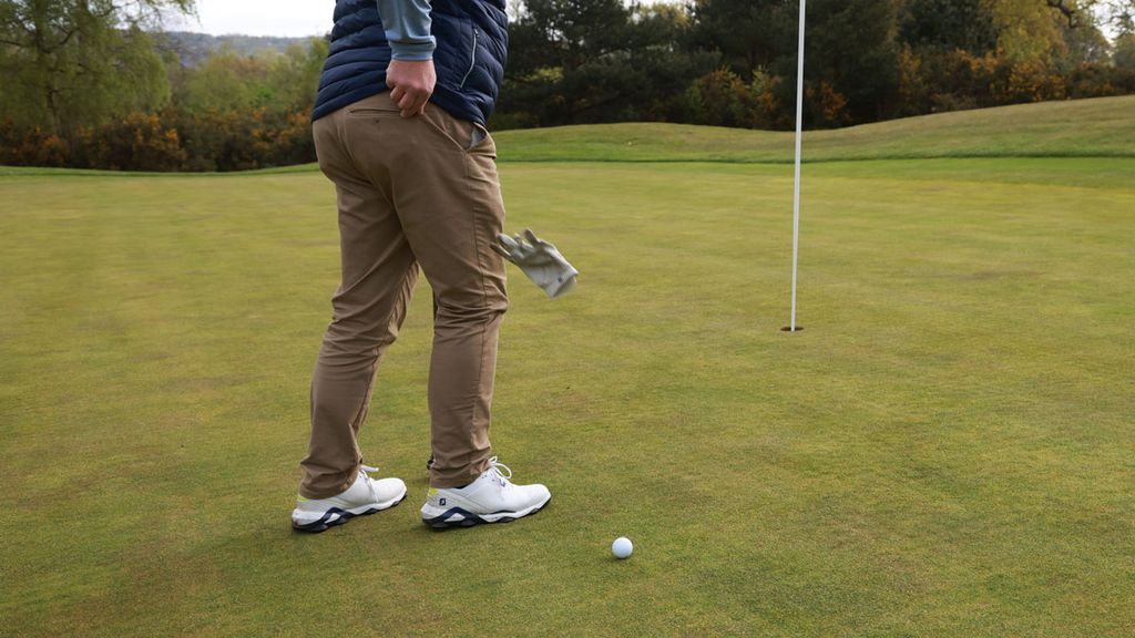 What Should You Do If Your Ball Gets Stuck Up A Tree? Here's What The ...