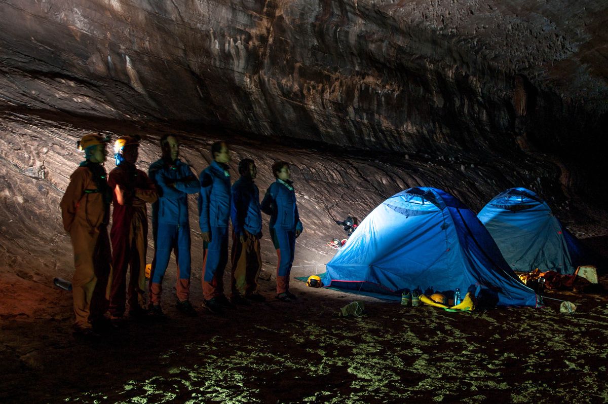 CAVES In Pictures: How Astronauts Train for Space by Cave Diving: Page ...