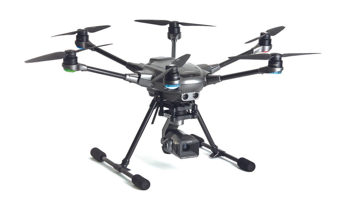 Yuneec Typhoon H3 drone takes off with Leica 20MP 4K camera on board ...