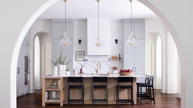 This kitchen reno uses the perfect minimalist palette | Livingetc