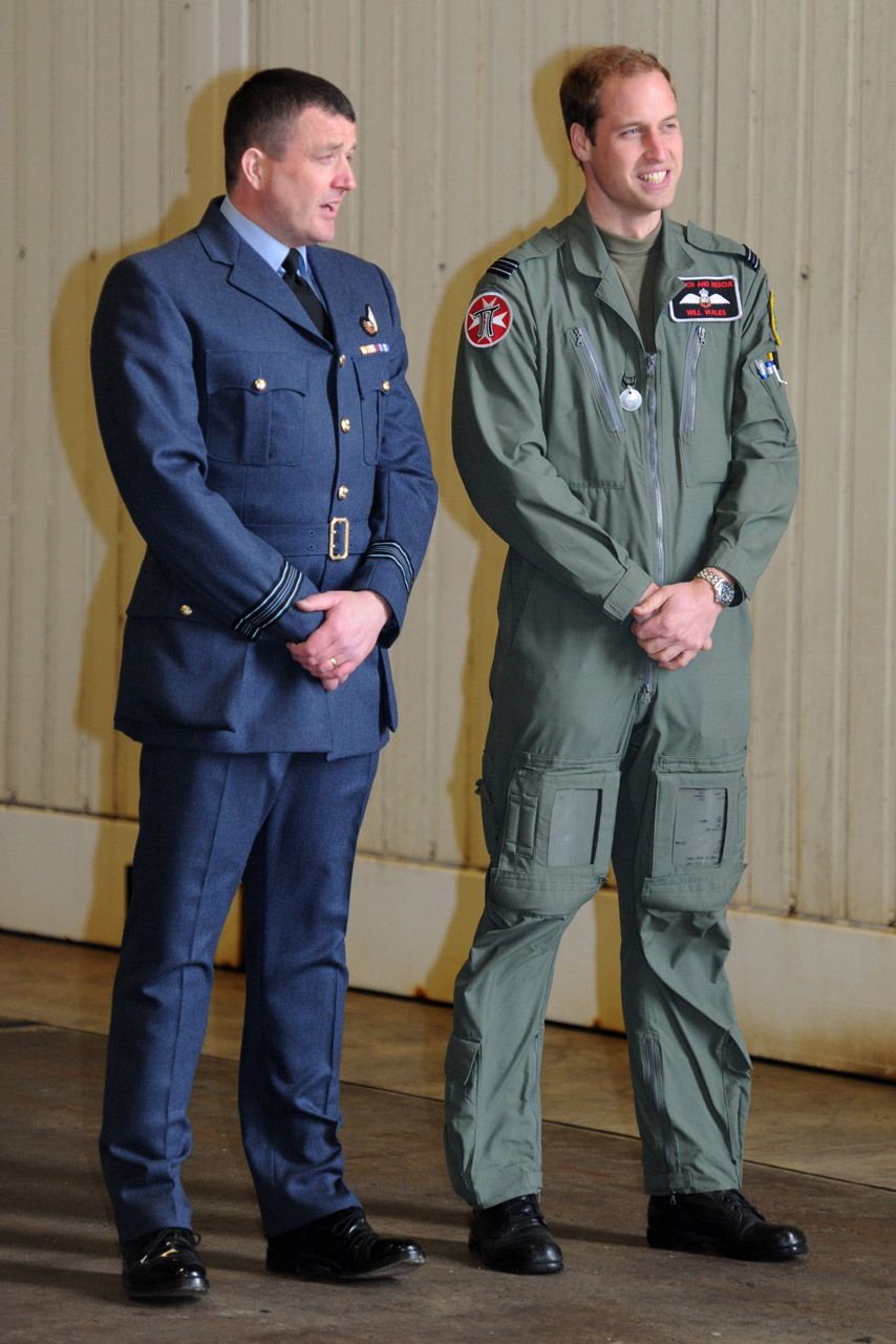 Prince William Leaving The RAF To Spend Time With Kate Middleton ...