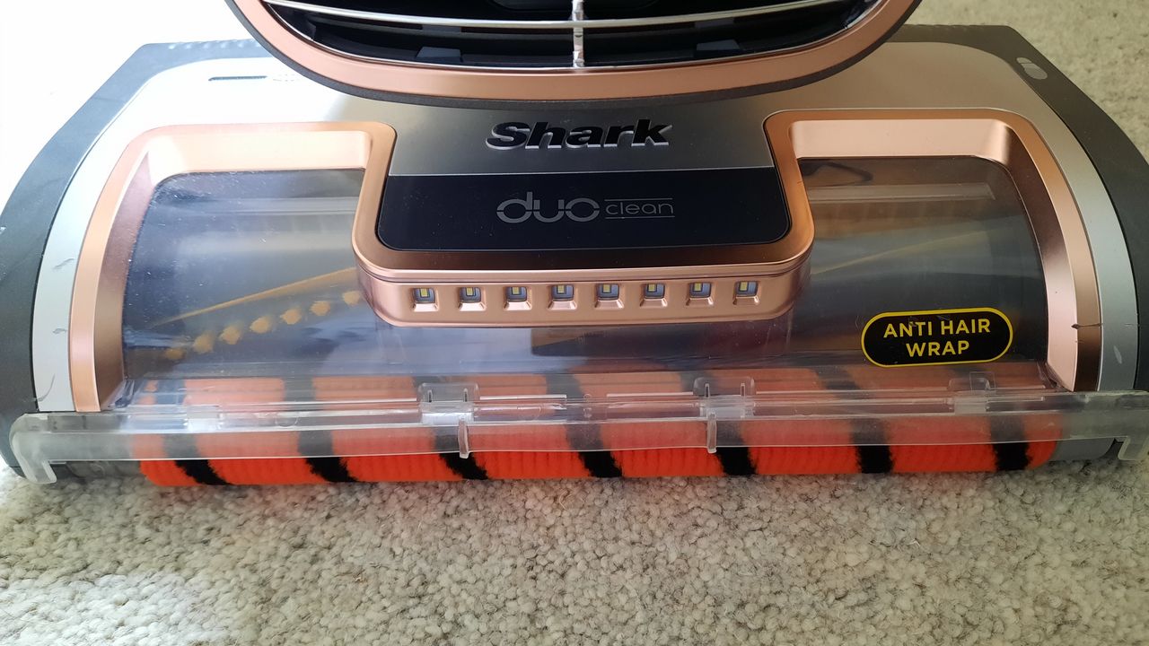 Shark XL Anti Hair Wrap Upright Pet Vacuum PZ1000UKT review | Real Homes