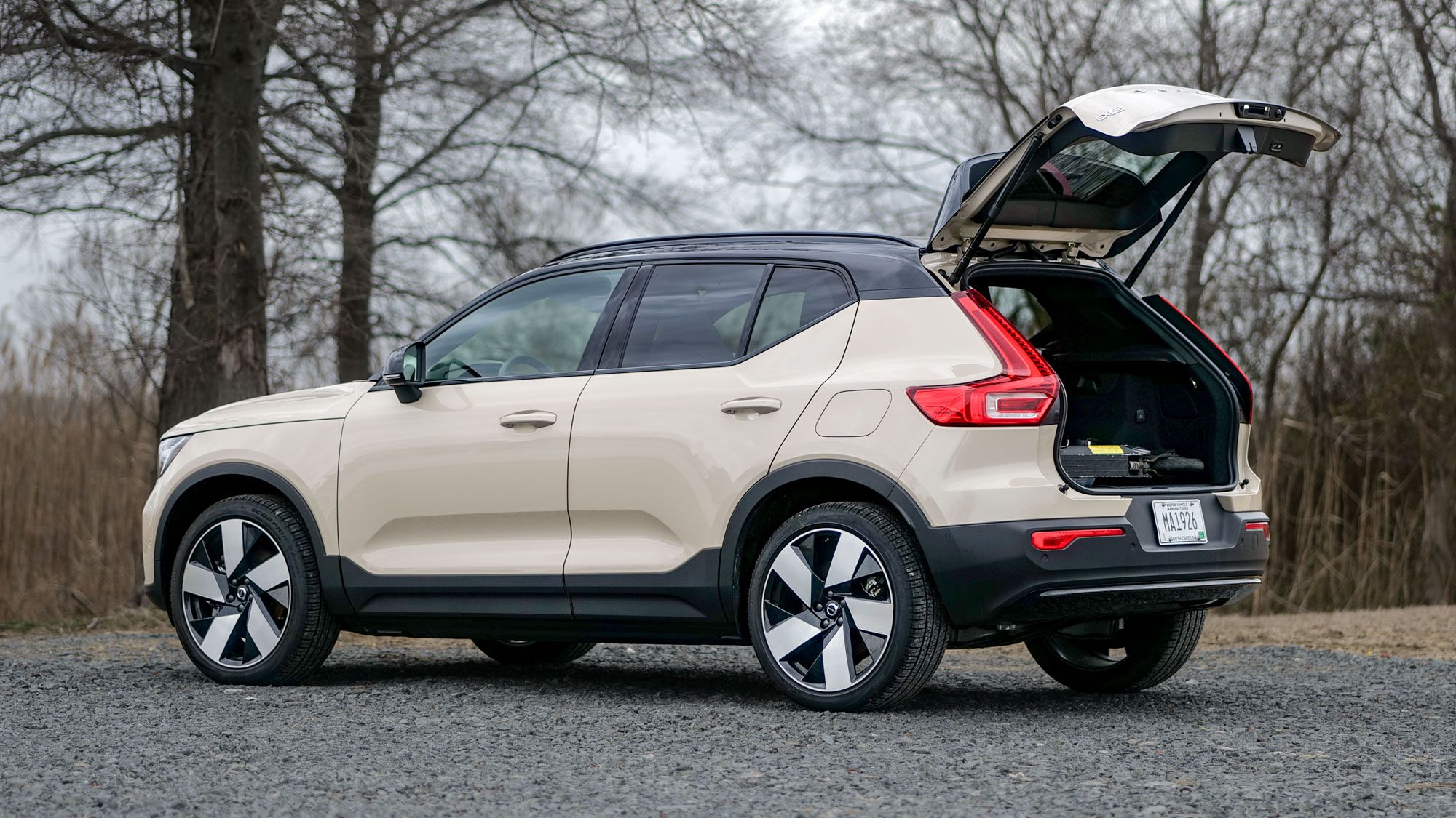 I drove the Volvo EX40 EV for a week — here’s my pros and cons | Tom's ...