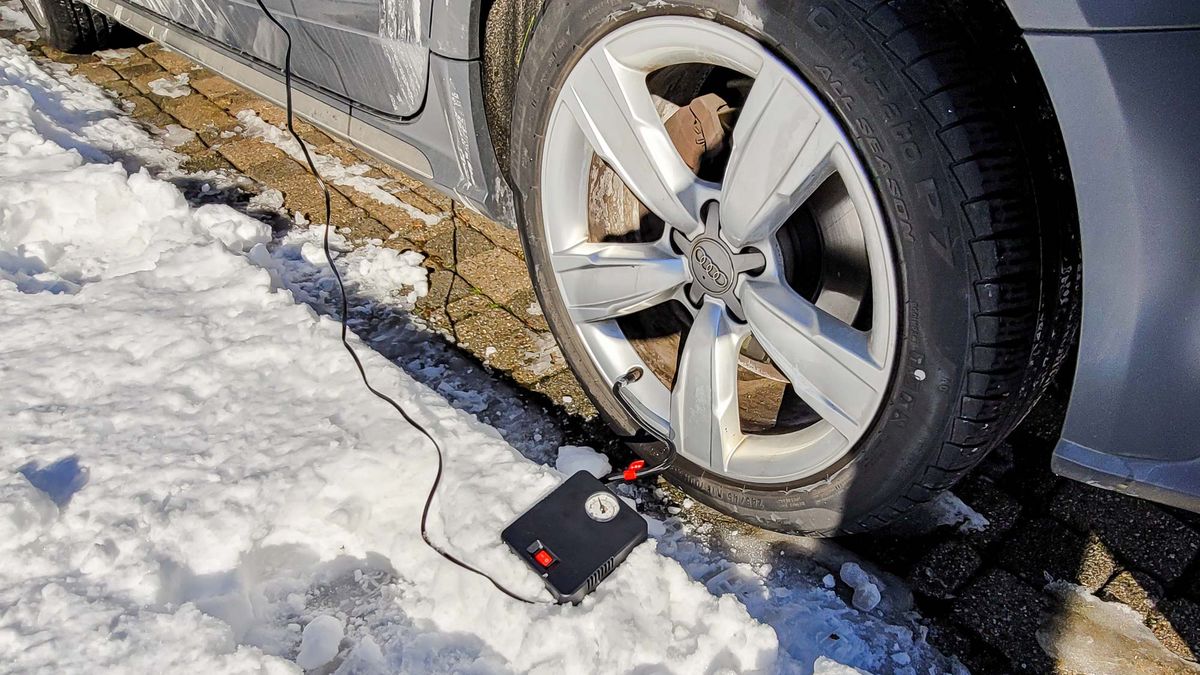Lifeline Premium Excursion Road Kit review | Tom's Guide