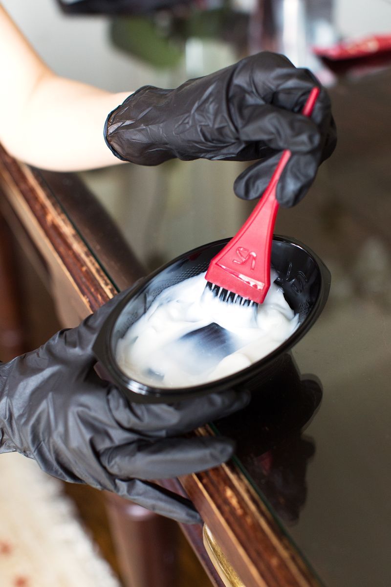 Exactly How to Dye Your Hair at Home and Look Completely Perfect ...