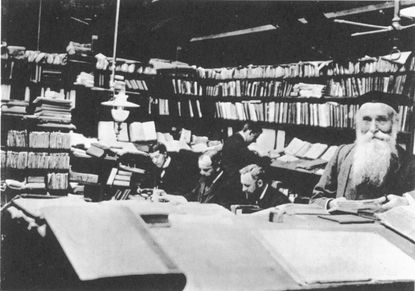 Curious Questions: Who created the Oxford English Dictionary? | Country ...