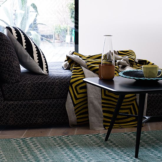 How to use African textiles to create a vibrant and eclectic room ...