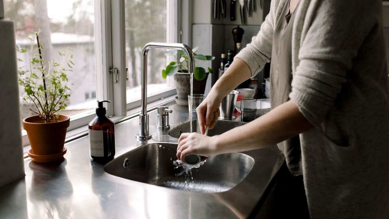 11 steps to cleaning a kitchen in under an hour | Woman & Home