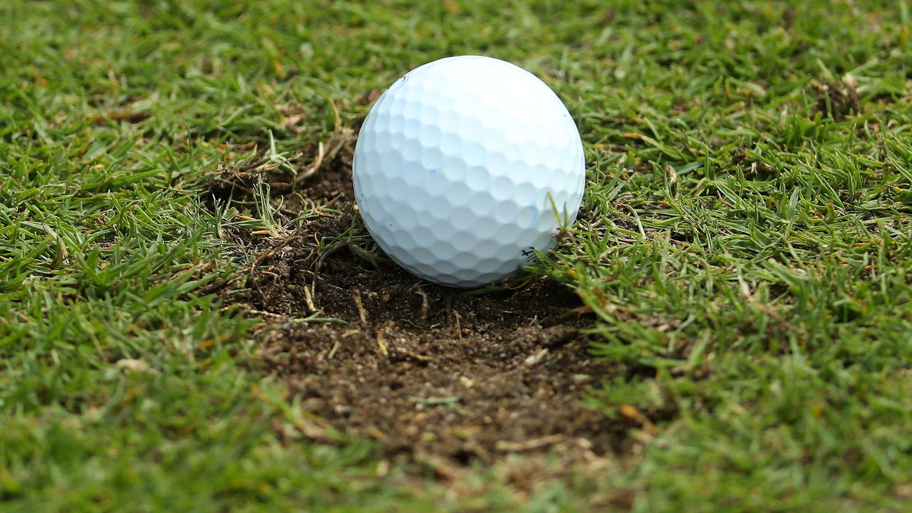 Grounding Your Club In Bunkers And Penalty Areas... What You Need To Know | Golf Monthly