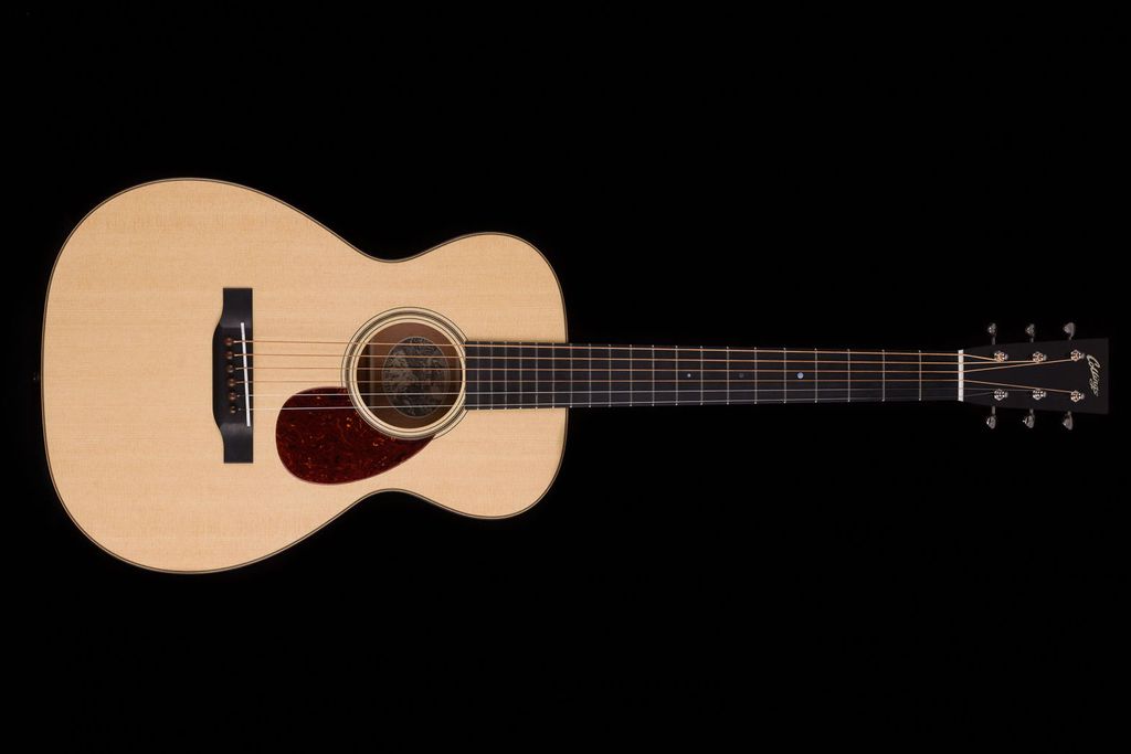 Collings Guitars Unveils New 01 T, OM2H SB T Acoustics, I-35 Deluxe ...