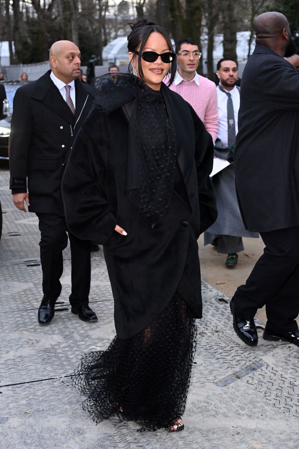 Rihanna Applauds Jonathan Anderson's Haute Couture Debut in All-Black ...