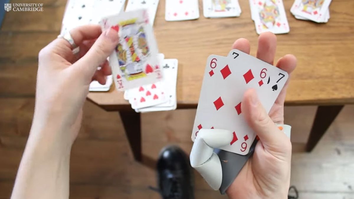 Scientists demo robotic 'third thumb' — get a gaming advantage with an ...