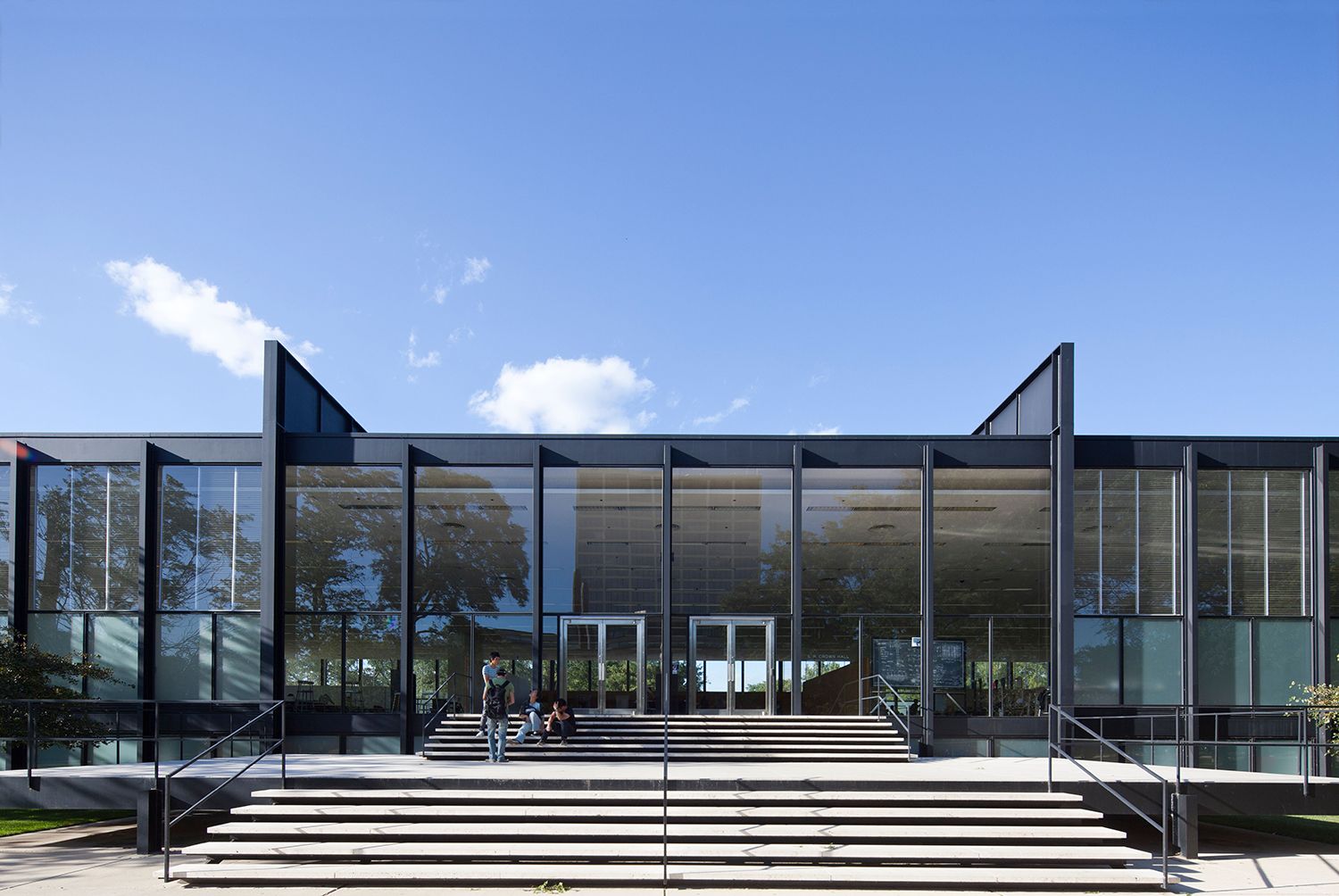 Mies van der Rohe - everything you need to know about the iconic mid ...