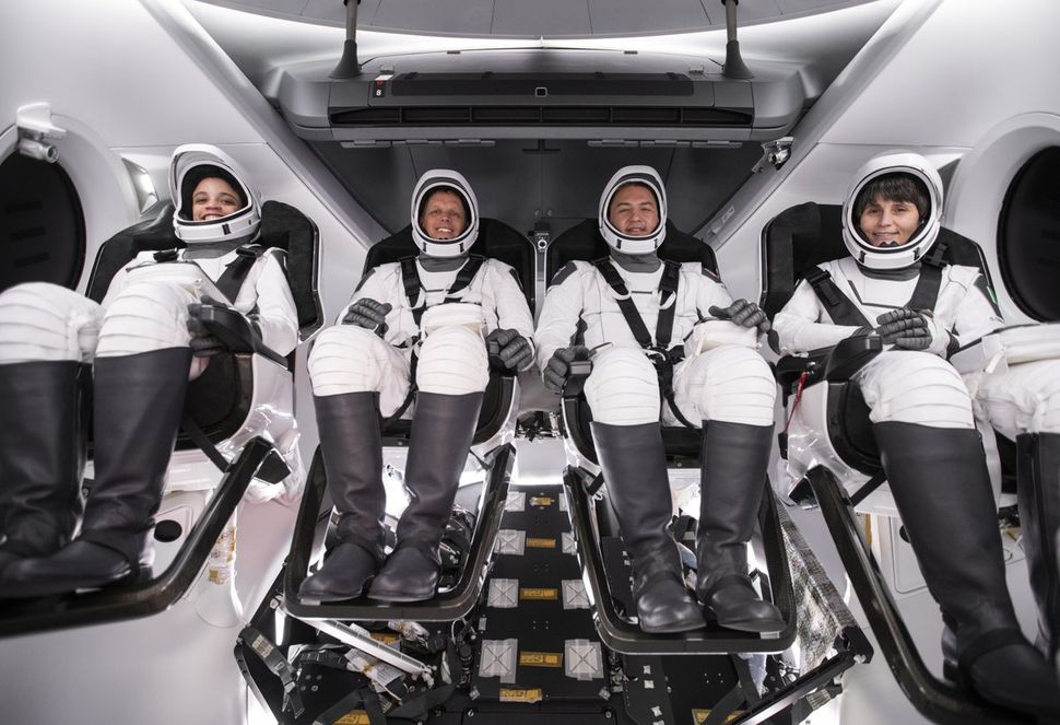 SpaceX's new Crew-4 Dragon capsule gets a name: Freedom | Space