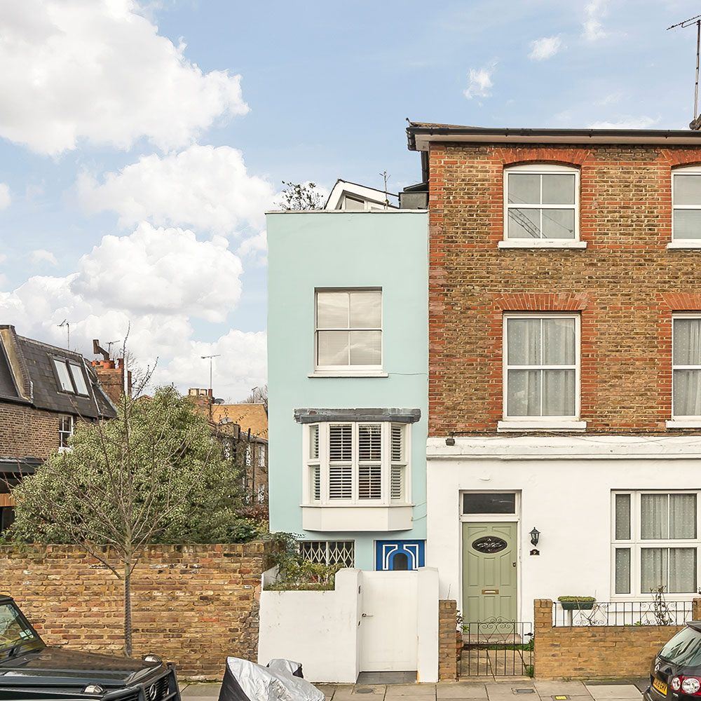 Seven foot wide house for sale for nearly £900,000 | Ideal Home