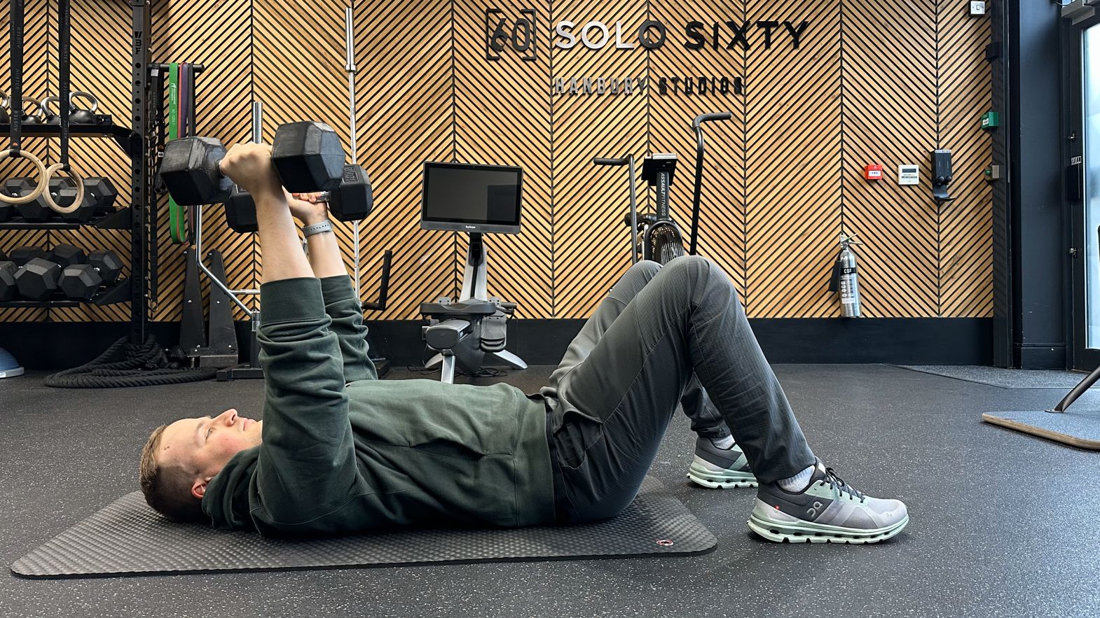 Forget the gym — build a stronger chest and arms with this 5-move ...