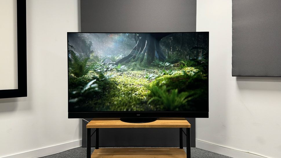 Panasonic Z95A vs MZ2000: how new and old flagship OLED TVs compare ...