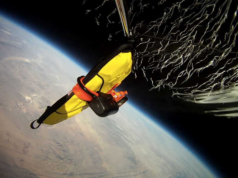 iPad Survives Fall From Edge of Space in Jaw-Dropping Video | Space