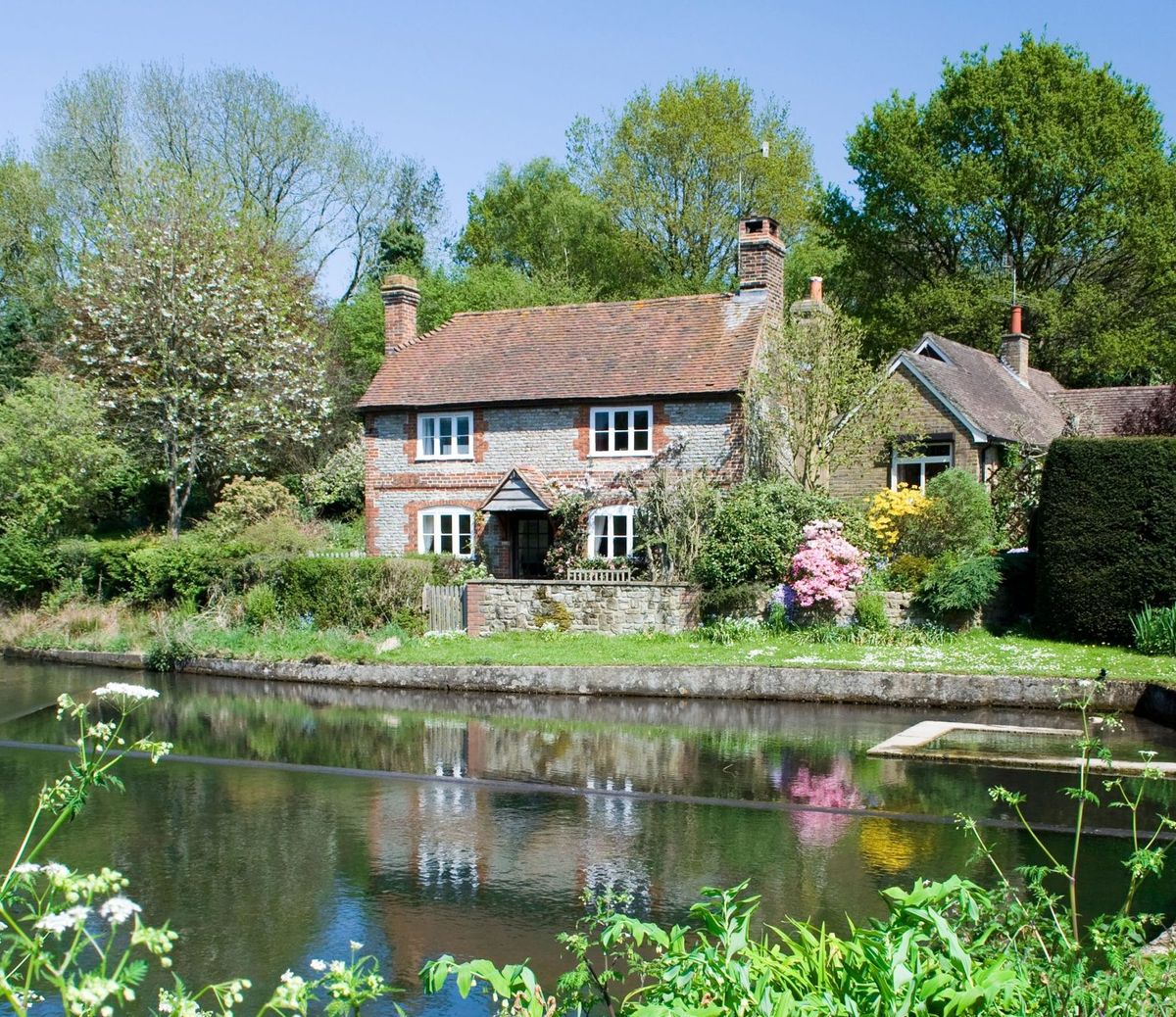 Seven golden rules you need to know before selling a country house ...