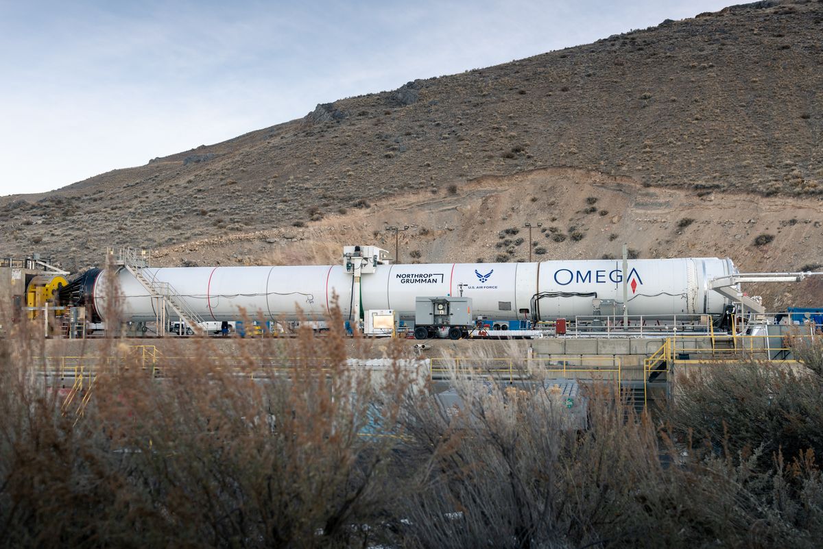 Northrop Grumman test fires new OmegA rocket second stage motor in Utah ...